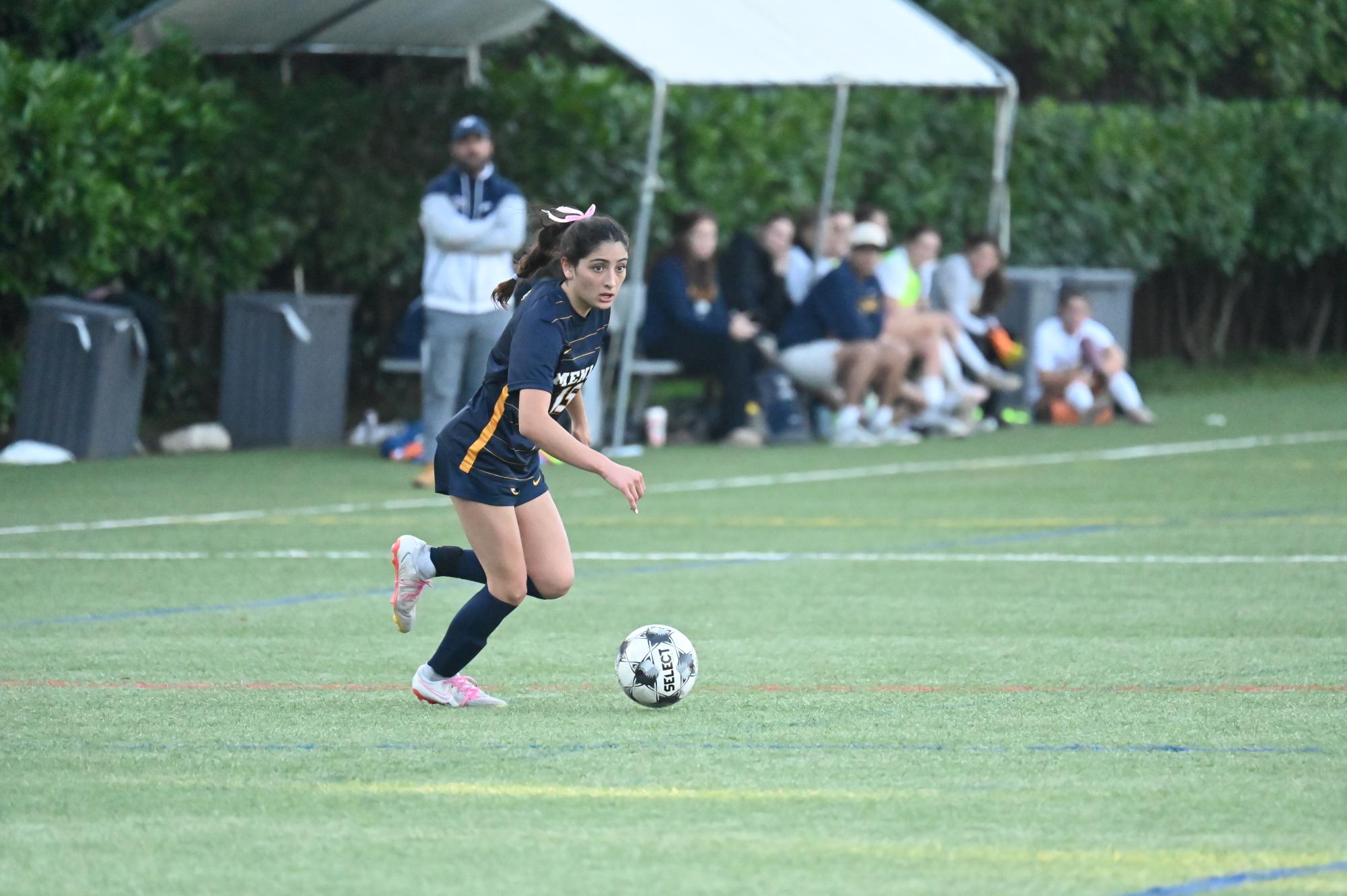 Girls Soccer Defeats Notre Dame Belmont High School – The Coat of Arms